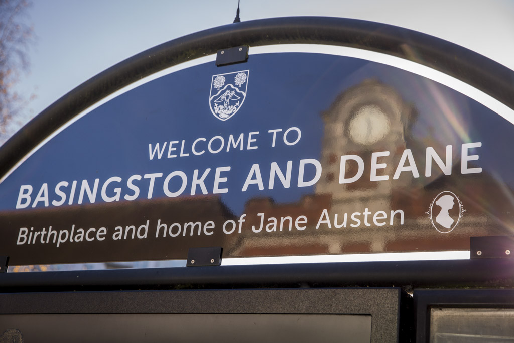 Hounsome Fields | VIVID